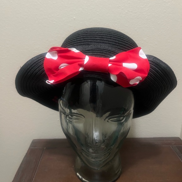 Disney | Accessories | Disney World Minnie Mouse Black Straw Fedora Hat ...